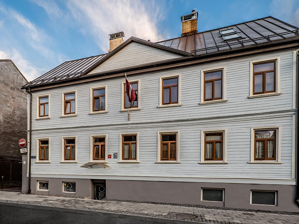 Sākumlapa - Rīgas laku un krāsu rūpnīca