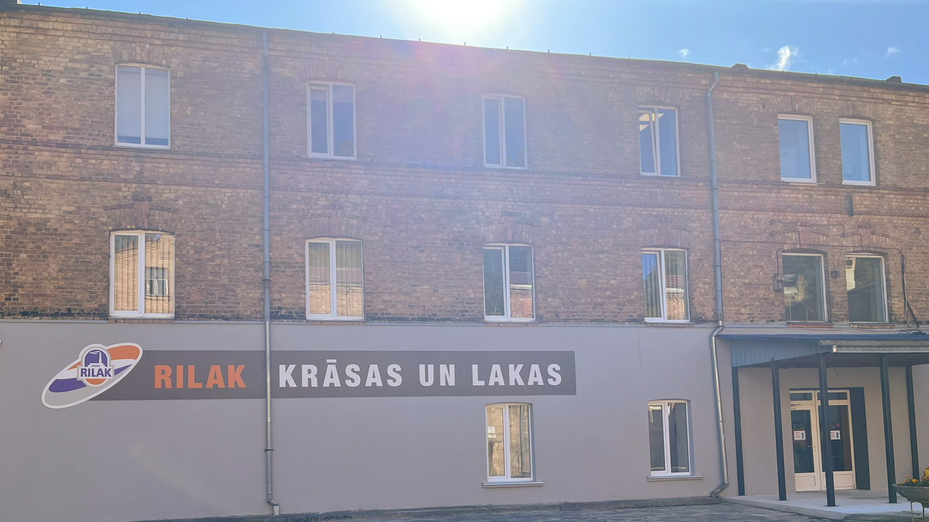 RILAK veikals Daugavgrīvas ielā - jaunajās telpās! - Rīgas laku un ...